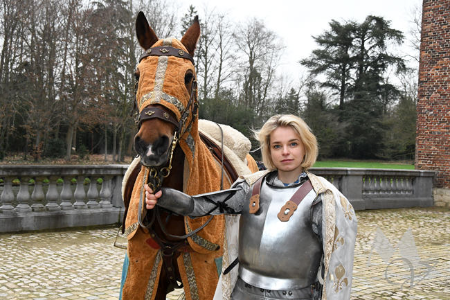 Lotte Stevens wordt iconische Jeanne d'Arc in groots musicalspektakel ...